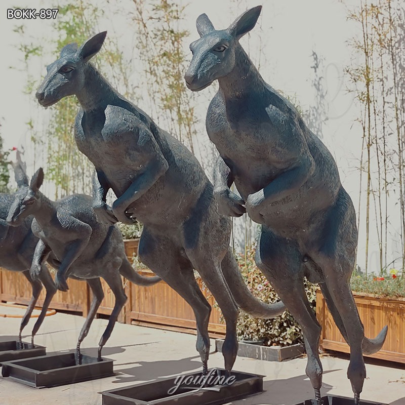 Bronze Group Kangaroo Garden Statue